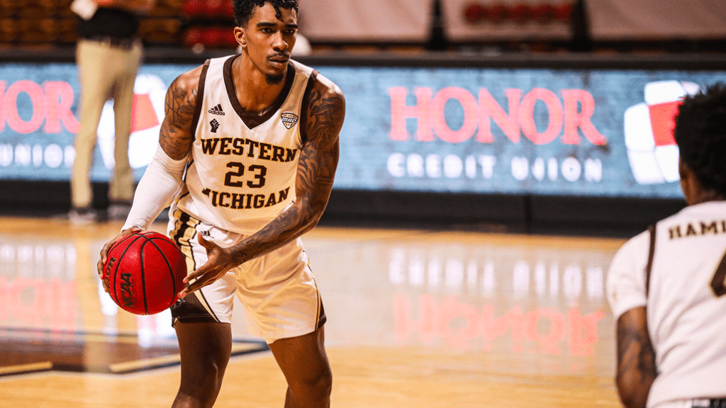 'Can't Catch a break': Penn State Forward Greg Lee Indicates Injury in ...